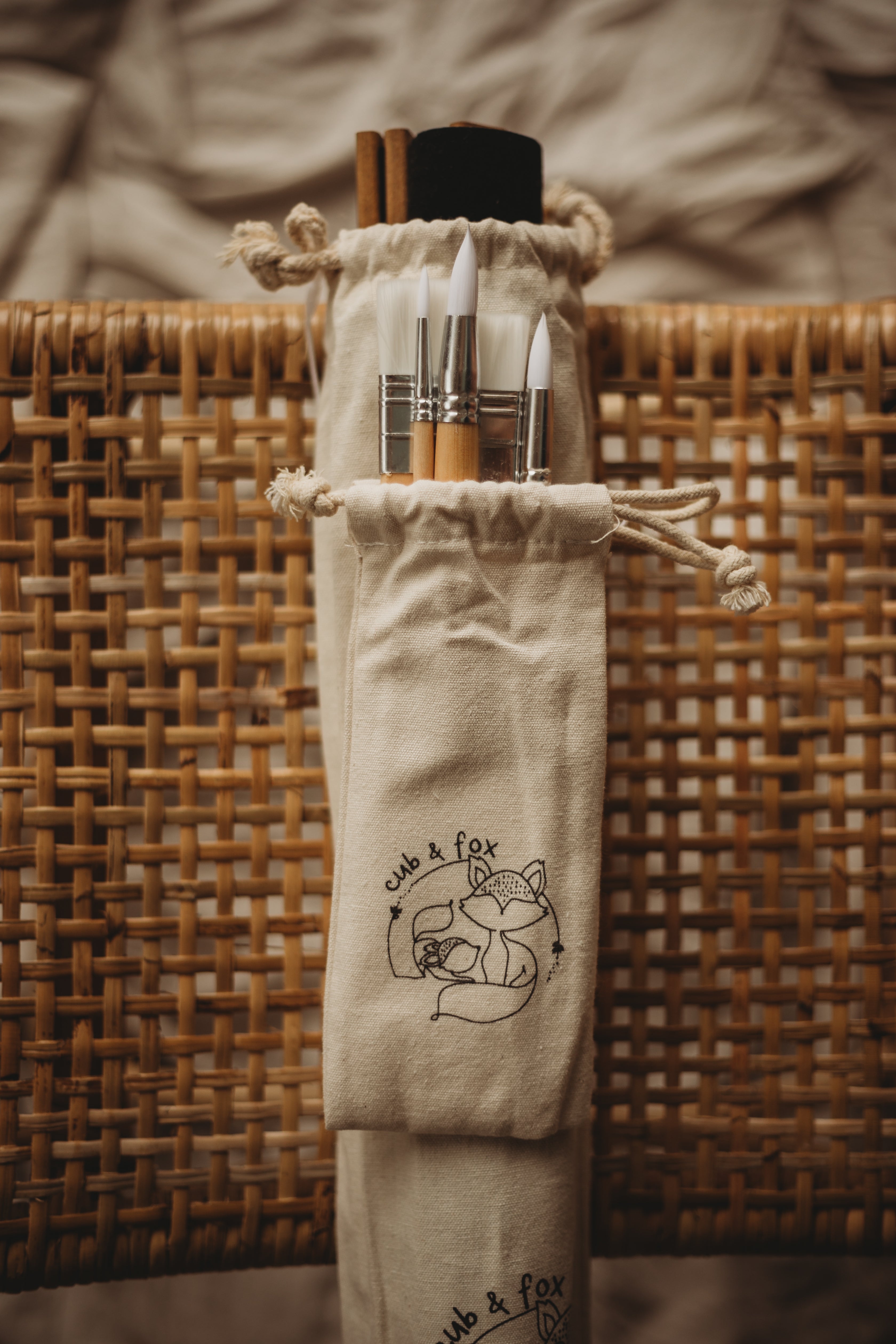 Magic Canvas® – Cub & Fox